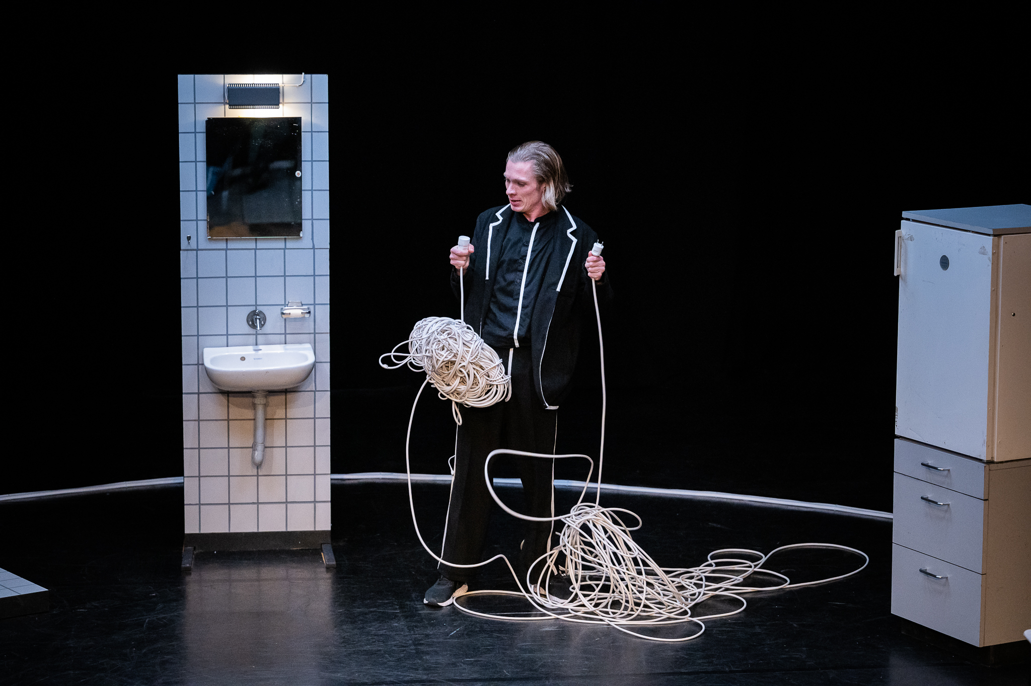 Going Nowhere - Dynamo