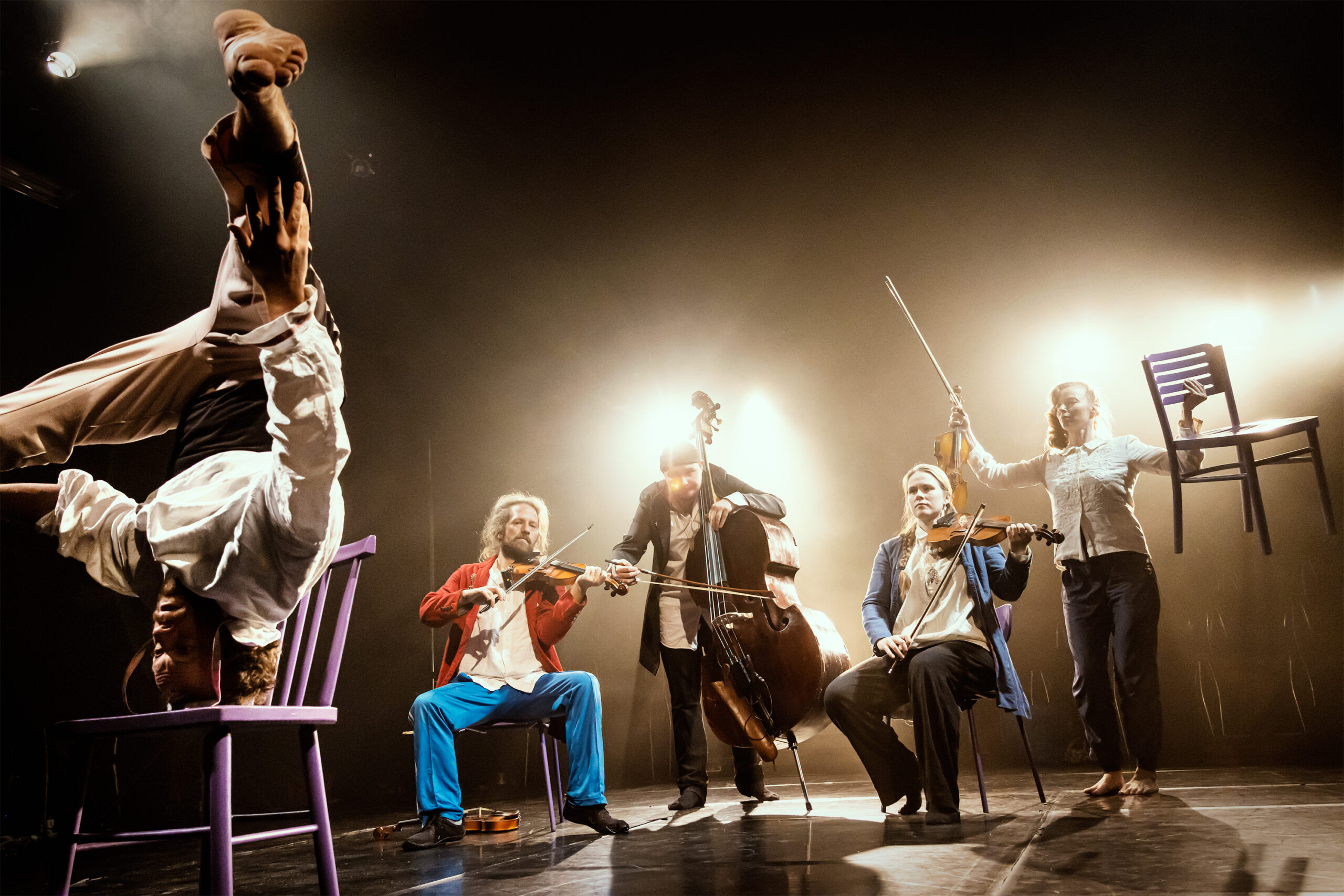 CIRQUS HIALØS - Dynamo